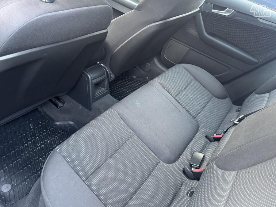 Zils Audi A3 2006 Marijampole, ar dzinēja tilpumu 2.00 L un nobraukumu 380 tūkst. km par 2500 €, foto 10 vietnē AUTOMOTO.COM.LV