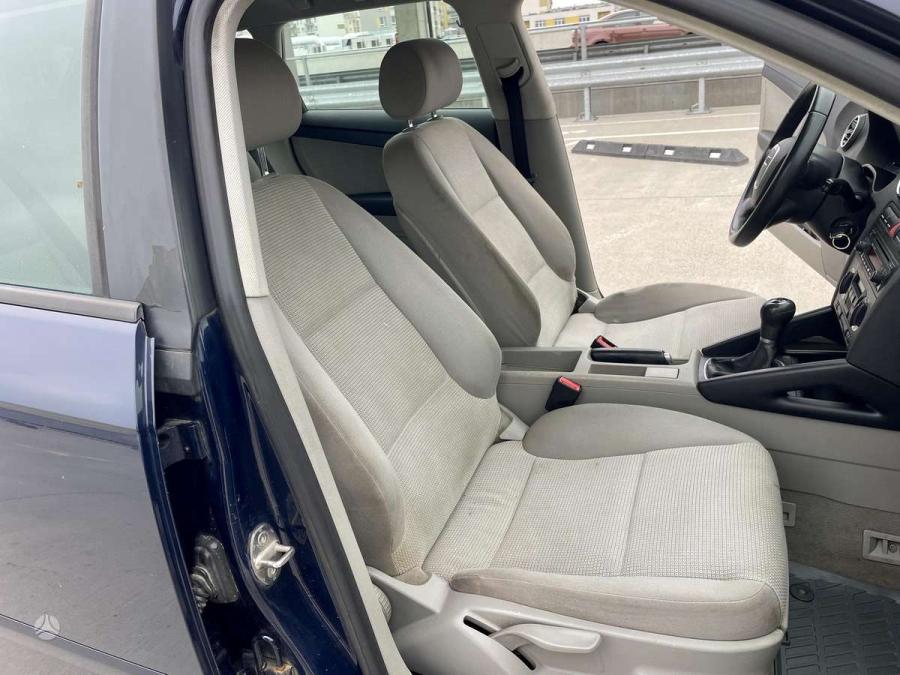 Blue Audi A3 2006 in Vilnius, with an engine capacity of 1.89 L and mileage of 393 thousand km for 2200 €, photo 15 on AUTOMOTO.COM.LV