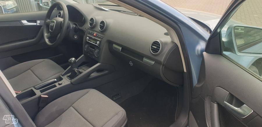 Blue Audi A3 2007 in Kedainiai, with an engine capacity of 1.60 L and mileage of 280 thousand km for 2300 €, photo 12 on AUTOMOTO.COM.LV