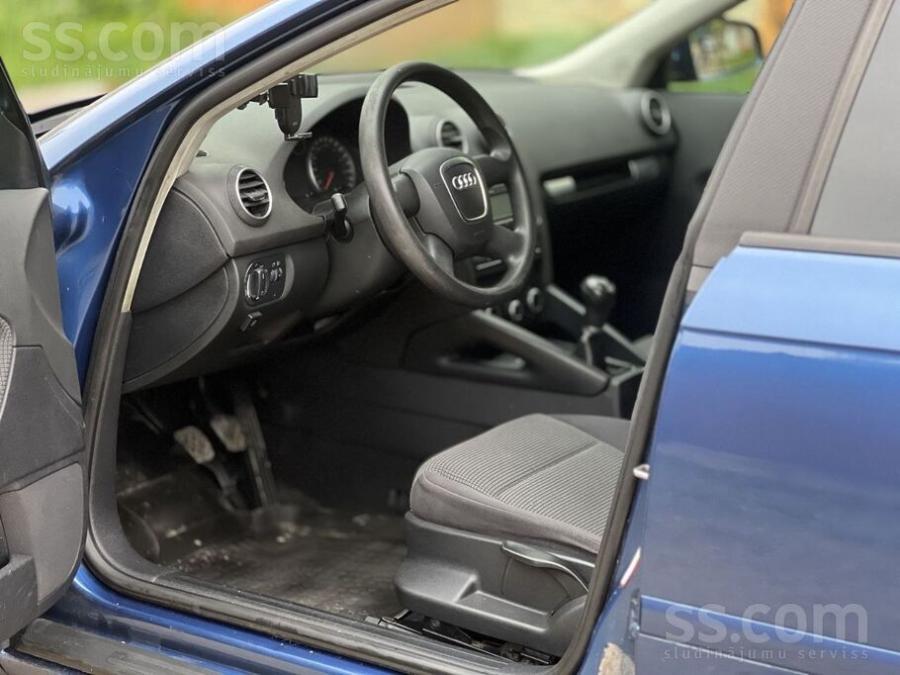 Zils Audi A3 2008 Rīga, ar dzinēja tilpumu 1.60 L un nobraukumu 311 tūkst. km par 3300 €, foto 7 vietnē AUTOMOTO.COM.LV