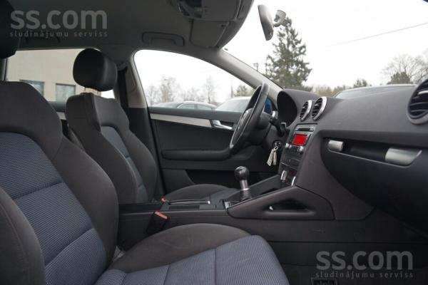 Blue Audi A3 2009 in Riga, with an engine capacity of 1.40 L and mileage of 278 thousand km for 5690 €, photo 7 on AUTOMOTO.COM.LV