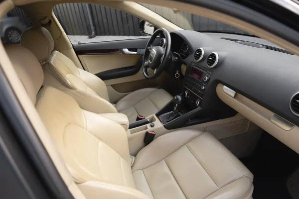 Zils Audi A3 2009 Jelgava, ar dzinēja tilpumu 1.80 L un nobraukumu 252 tūkst. km par 5600 €, foto 10 vietnē AUTOMOTO.COM.LV