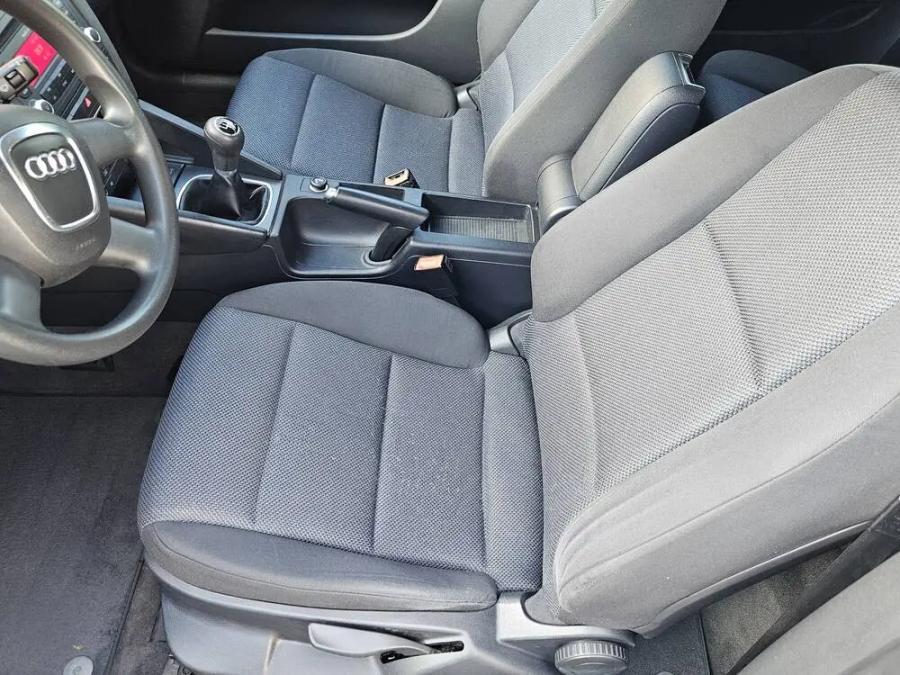 Zils Audi A3 2009 Jēkabpils, ar dzinēja tilpumu 2.00 L un nobraukumu 327 tūkst. km par 1890 €, foto 12 vietnē AUTOMOTO.COM.LV