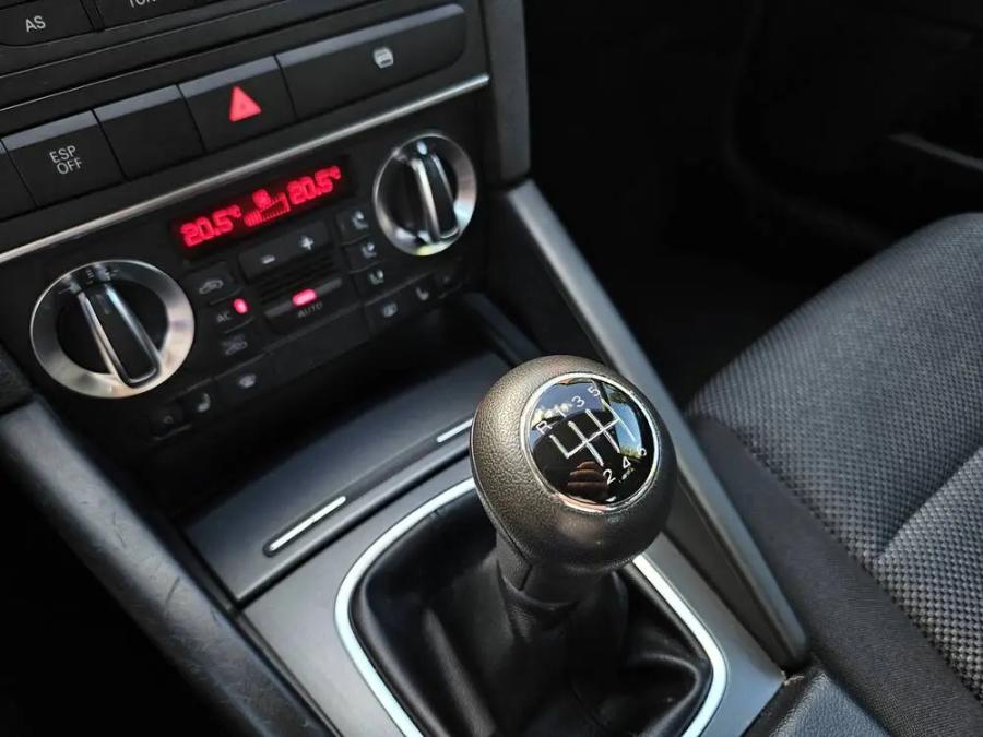 Zils Audi A3 2009 Jēkabpils, ar dzinēja tilpumu 2.00 L un nobraukumu 327 tūkst. km par 1890 €, foto 23 vietnē AUTOMOTO.COM.LV