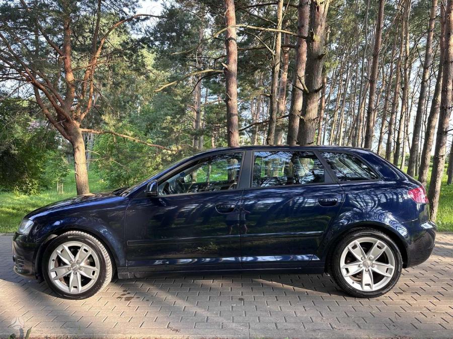 Blue Audi A3 2009 in Utena, with an engine capacity of 1.97 L and mileage of 273 thousand km for 4495 €, photo 3 on AUTOMOTO.COM.LV