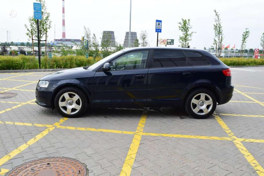 Blue Audi A3 2009 in Vilnius, with an engine capacity of 1.97 L and mileage of 290 thousand km for 4900 €, photo 9 on AUTOMOTO.COM.LV