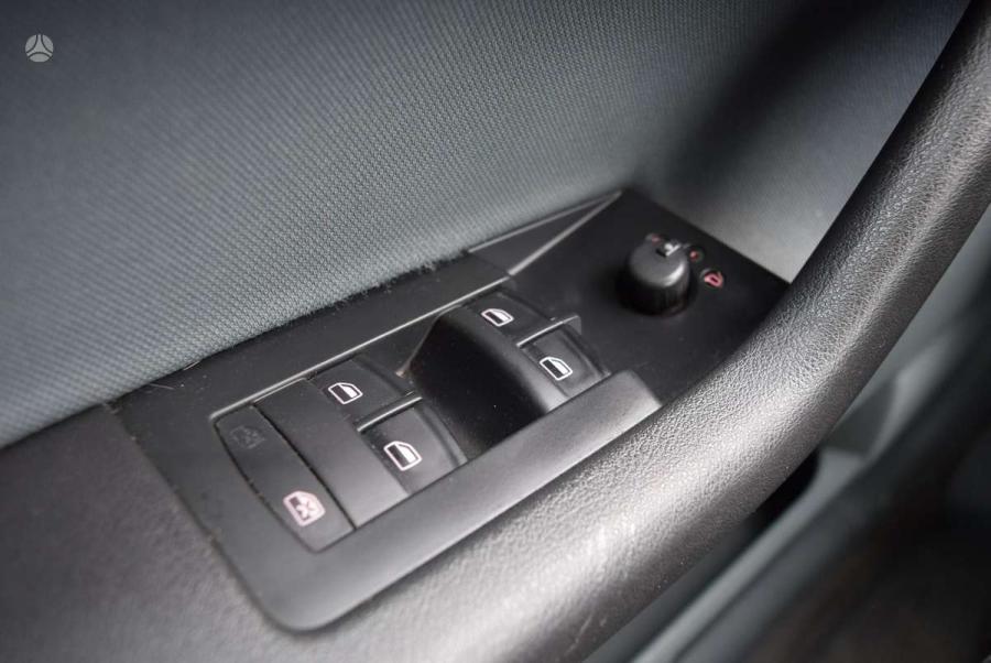 Blue Audi A3 2009 in Vilnius, with an engine capacity of 1.97 L and mileage of 290 thousand km for 4900 €, photo 20 on AUTOMOTO.COM.LV