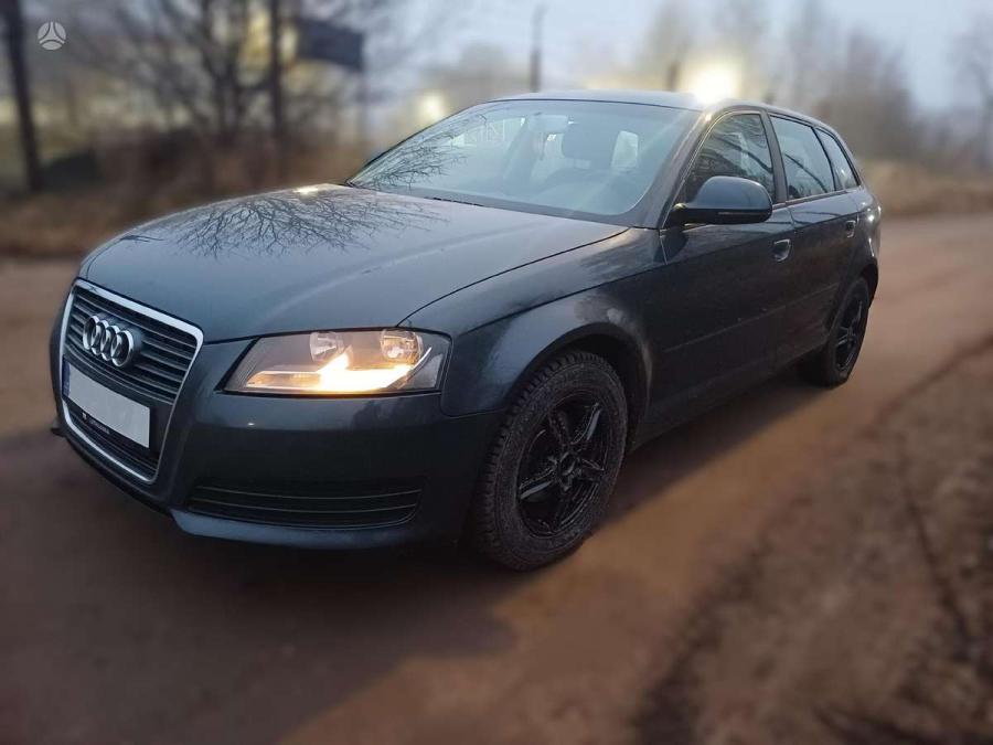 Zils Audi A3 2010 Viļņa, ar dzinēja tilpumu 1.60 L un nobraukumu 278 tūkst. km par 4400 €, foto 1 vietnē AUTOMOTO.COM.LV