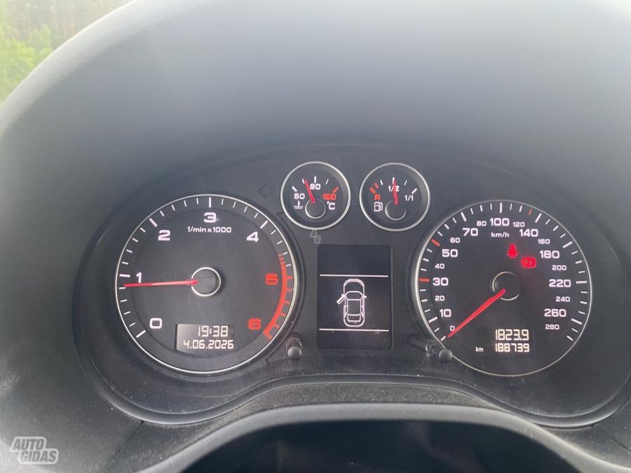 Zils Audi A3 2010 Viļņa, ar dzinēja tilpumu 1.60 L un nobraukumu 190 tūkst. km par 3300 €, foto 11 vietnē AUTOMOTO.COM.LV