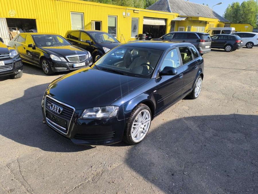 Blue Audi A3 2010 in Siauliai, with an engine capacity of 1.60 L and mileage of 281 thousand km for 4250 €, photo 6 on AUTOMOTO.COM.LV