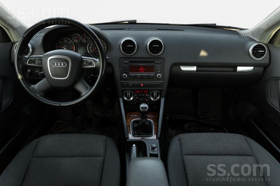 Zils Audi A3 2011 Jelgava, ar dzinēja tilpumu 1.60 L un nobraukumu 361 tūkst. km par 4500 €, foto 14 vietnē AUTOMOTO.COM.LV