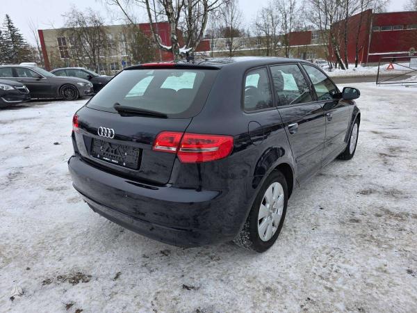 Zils Audi A3 2012 Telšiai, ar dzinēja tilpumu 1.39 L un nobraukumu 255 tūkst. km par 4750 €, foto 3 vietnē AUTOMOTO.COM.LV