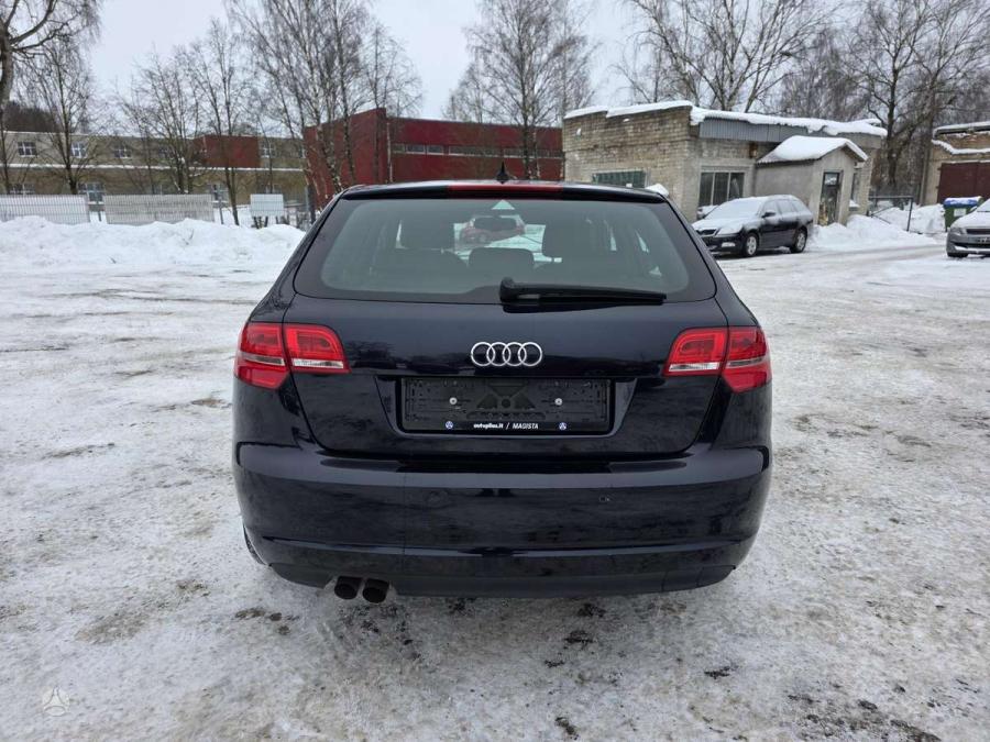 Zils Audi A3 2012 Telšiai, ar dzinēja tilpumu 1.39 L un nobraukumu 255 tūkst. km par 4750 €, foto 6 vietnē AUTOMOTO.COM.LV