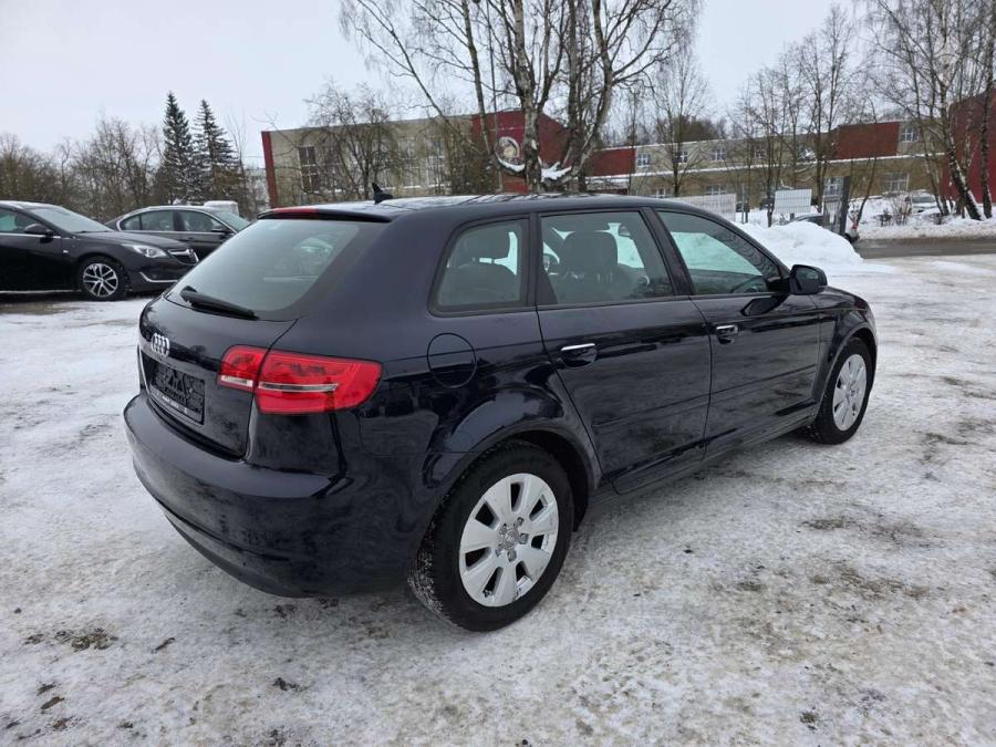 Zils Audi A3 2012 Telšiai, ar dzinēja tilpumu 1.39 L un nobraukumu 255 tūkst. km par 4750 €, foto 9 vietnē AUTOMOTO.COM.LV