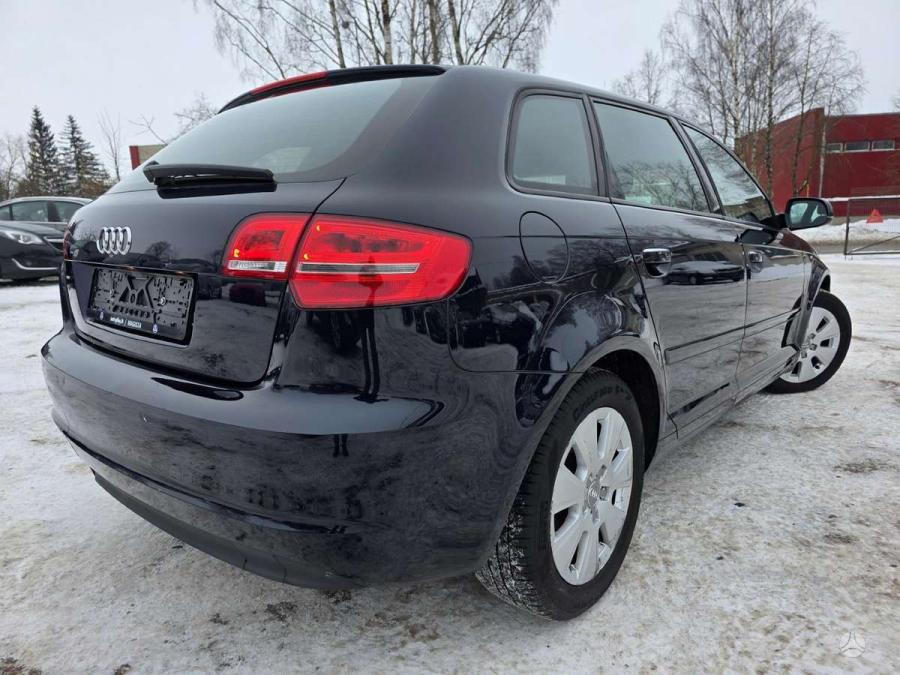 Zils Audi A3 2012 Telšiai, ar dzinēja tilpumu 1.39 L un nobraukumu 255 tūkst. km par 4750 €, foto 14 vietnē AUTOMOTO.COM.LV