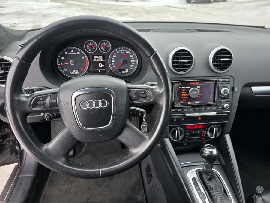 Zils Audi A3 2012 Telšiai, ar dzinēja tilpumu 1.39 L un nobraukumu 255 tūkst. km par 4750 €, foto 26 vietnē AUTOMOTO.COM.LV