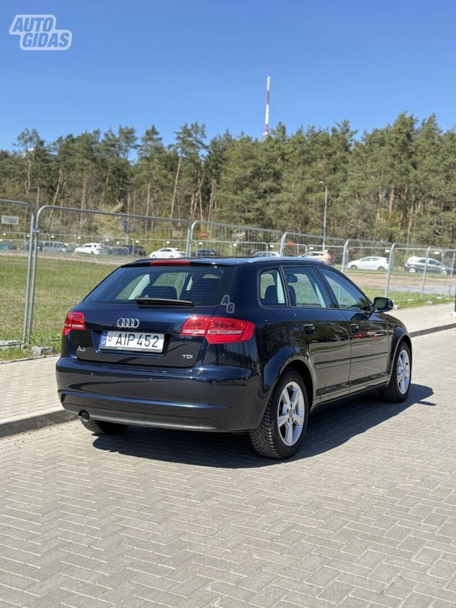 Blue Audi A3 2012 in Vilnius, with an engine capacity of 1.60 L and mileage of 262 thousand km for 6300 €, photo 5 on AUTOMOTO.COM.LV
