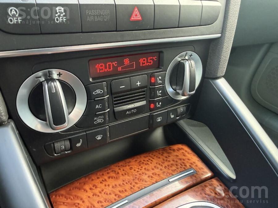 Blue Audi A3 2012 in Ogre, with an engine capacity of 2.00 L and mileage of 211 thousand km for 7499 €, photo 16 on AUTOMOTO.COM.LV