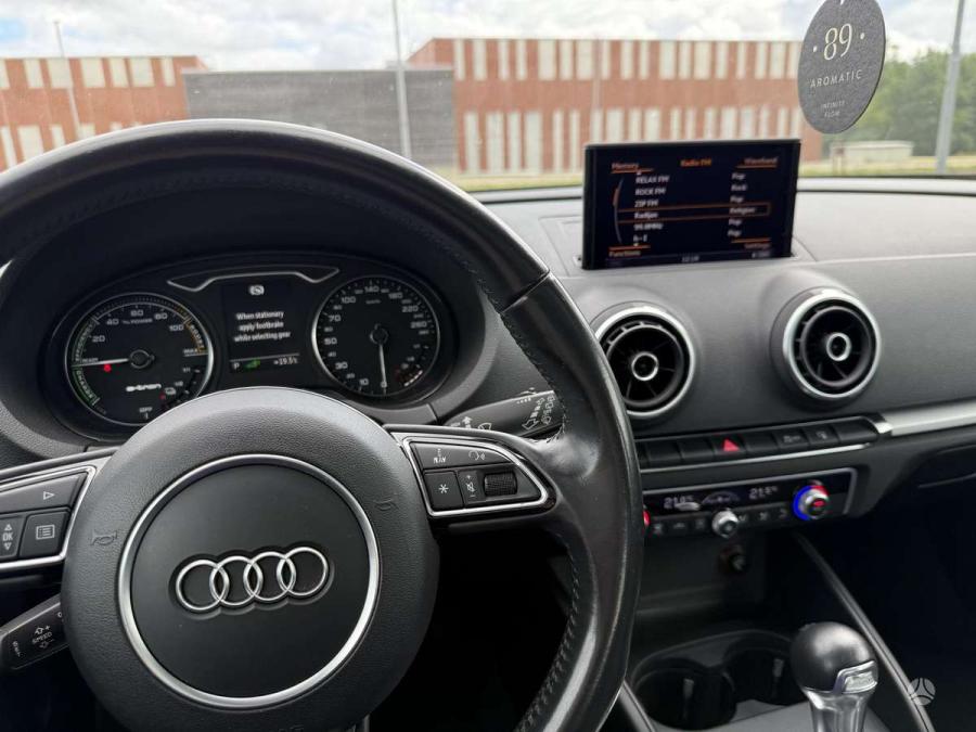 Blue Audi A3 2014 in Klaipeda, with an engine capacity of 1.40 L and mileage of 312 thousand km for 9600 €, photo 25 on AUTOMOTO.COM.LV