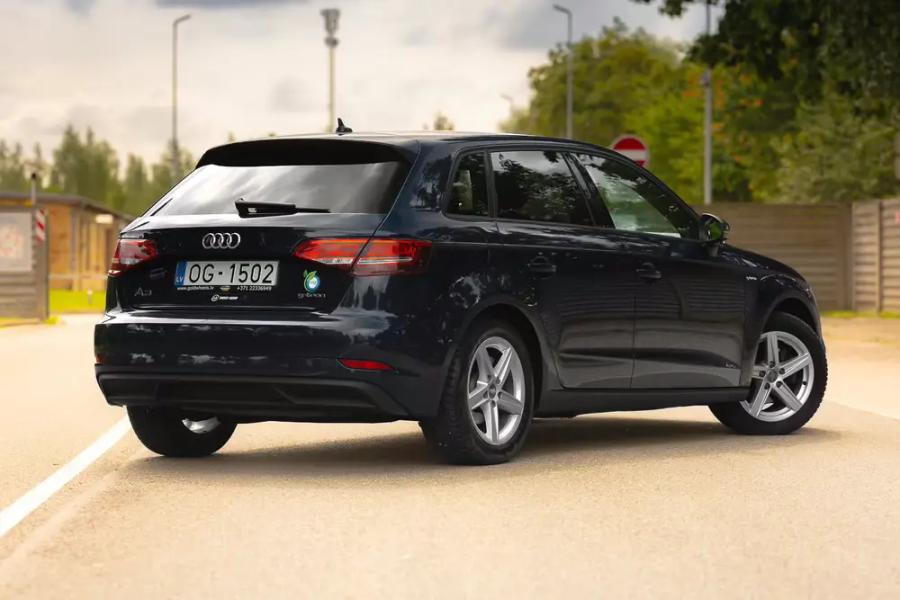Zils Audi A3 2018 Jelgava, ar dzinēja tilpumu 1.40 L un nobraukumu 179 tūkst. km par 10500 €, foto 6 vietnē AUTOMOTO.COM.LV