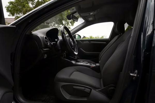 Zils Audi A3 2018 Jelgava, ar dzinēja tilpumu 1.40 L un nobraukumu 179 tūkst. km par 10500 €, foto 9 vietnē AUTOMOTO.COM.LV