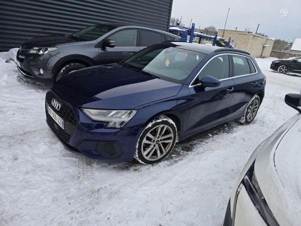 Blue Audi A3 2022 in Taurage, with an engine capacity of 1.40 L and mileage of 126 thousand km for 15200 €, photo 10 on AUTOMOTO.COM.LV