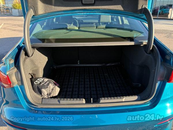 Zils Audi A3 2022 Tallina, ar dzinēja tilpumu 1.50 L un nobraukumu 31 tūkst. km par 23500 €, foto 10 vietnē AUTOMOTO.COM.LV