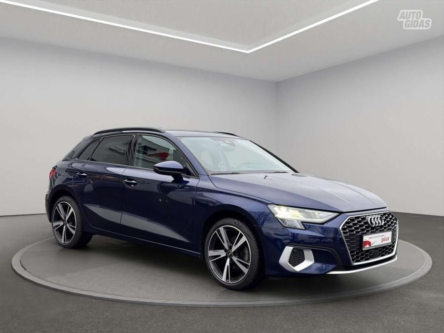 Zils Audi A3 2023 Kauņa, ar dzinēja tilpumu 1.00 L un nobraukumu 30 tūkst. km par 30894 €, foto 3 vietnē AUTOMOTO.COM.LV