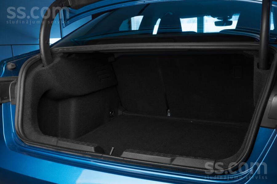 Blue Audi A3 2023 in Riga, with an engine capacity of 1.00 L and mileage of 58 thousand km for 15999 €, photo 7 on AUTOMOTO.COM.LV