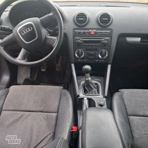 Zils Audi A3 2005 Marijampole, ar dzinēja tilpumu 2.00 L un nobraukumu 271 tūkst. km par 2650 €, foto 10 vietnē AUTOMOTO.COM.LV