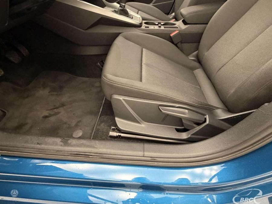 Blue Audi A3 2022 in Vilnius, with an engine capacity of 1.50 L and mileage of 27 thousand km for 17500 €, photo 23 on AUTOMOTO.COM.LV