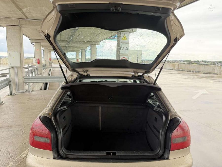 Brūns Audi A3 2000 Viļņa, ar dzinēja tilpumu 1.90 L un nobraukumu 250 tūkst. km par 1450 €, foto 11 vietnē AUTOMOTO.COM.LV
