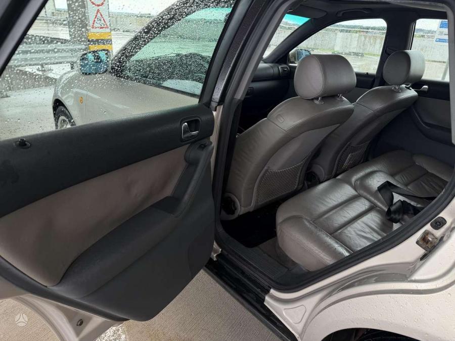 Brūns Audi A3 2000 Viļņa, ar dzinēja tilpumu 1.90 L un nobraukumu 250 tūkst. km par 1450 €, foto 18 vietnē AUTOMOTO.COM.LV