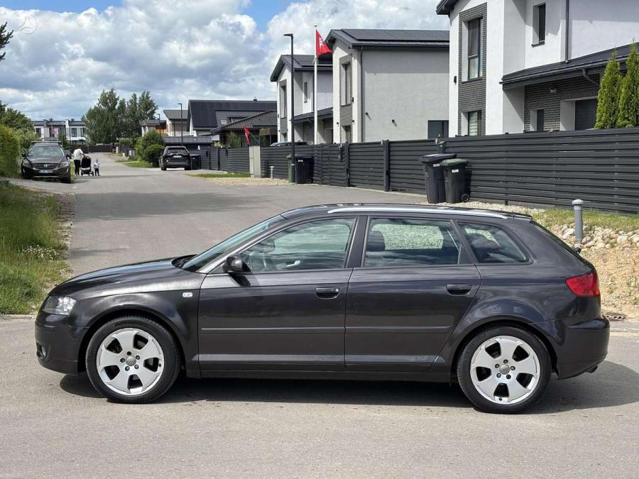 Brown Audi A3 2004 in Vilnius, with an engine capacity of 1.97 L and mileage of 250 thousand km for 3150 €, photo 7 on AUTOMOTO.COM.LV
