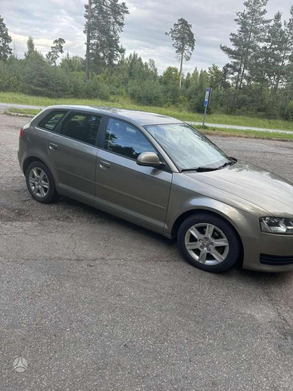 Ауди А3 2008 в Шяуляй на AUTOMOTO.COM.LV Коричневый Ауди А3 2008 в Шяуляй, объемом двигателя 1.39 л и пробегом 289 тыс. км за 3650 €, фото 4 на AUTOMOTO.COM.LV