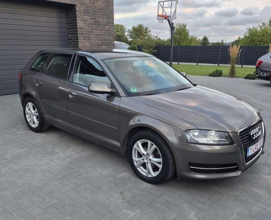 Brown Audi A3 2011 in Palanga, with an engine capacity of 1.60 L and mileage of 250 thousand km for 4900 €, photo 11 on AUTOMOTO.COM.LV