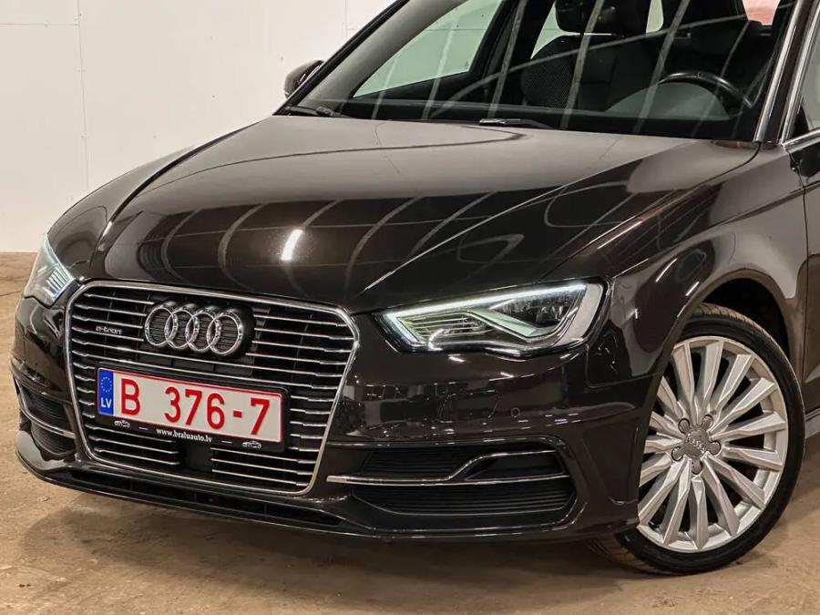 Brown Audi A3 2015 in Jurmala, with an engine capacity of 1.40 L and mileage of 194 thousand km for 11950 €, photo 4 on AUTOMOTO.COM.LV