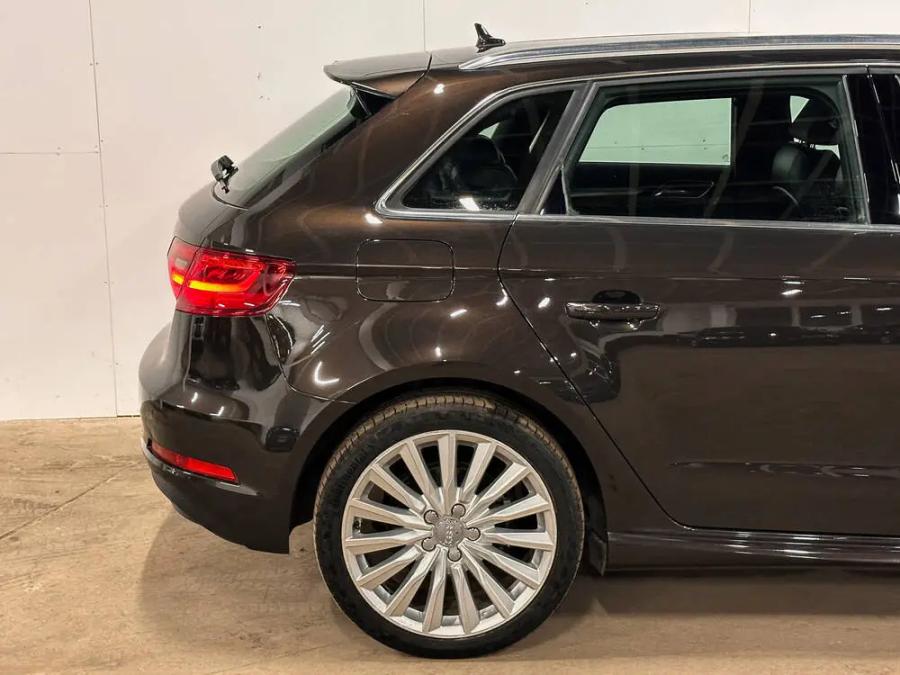 Brown Audi A3 2015 in Jurmala, with an engine capacity of 1.40 L and mileage of 194 thousand km for 11950 €, photo 14 on AUTOMOTO.COM.LV
