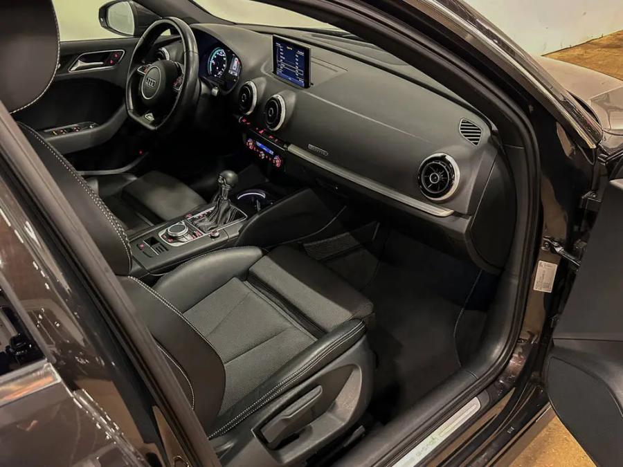 Brown Audi A3 2015 in Jurmala, with an engine capacity of 1.40 L and mileage of 194 thousand km for 11950 €, photo 23 on AUTOMOTO.COM.LV