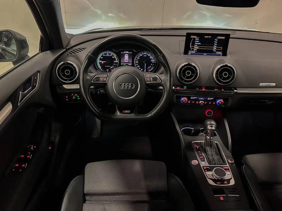 Brown Audi A3 2015 in Jurmala, with an engine capacity of 1.40 L and mileage of 194 thousand km for 11950 €, photo 30 on AUTOMOTO.COM.LV
