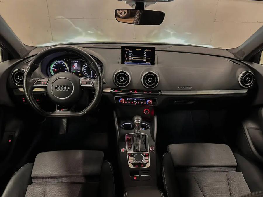 Brown Audi A3 2015 in Jurmala, with an engine capacity of 1.40 L and mileage of 194 thousand km for 11950 €, photo 31 on AUTOMOTO.COM.LV