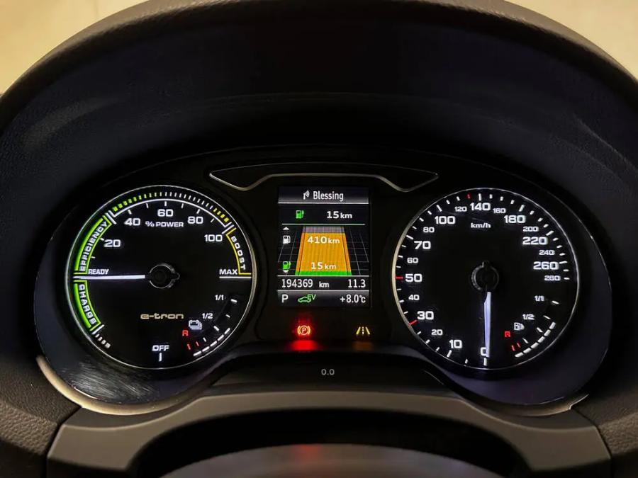 Brown Audi A3 2015 in Jurmala, with an engine capacity of 1.40 L and mileage of 194 thousand km for 11950 €, photo 40 on AUTOMOTO.COM.LV