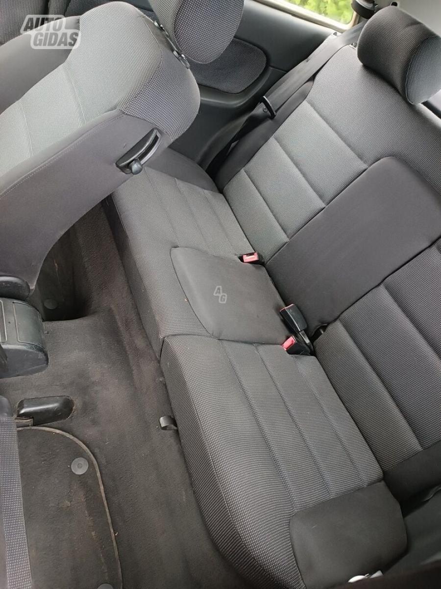 Audi A3 2003 Raseiniai, ar dzinēja tilpumu 1.90 L un nobraukumu 241 tūkst. km par 850 €, foto 12 vietnē AUTOMOTO.COM.LV