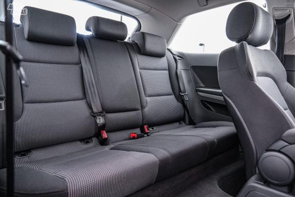 Audi A3 2010 in Kaunas, with an engine capacity of 1.40 L and mileage of 213 thousand km for 5890 €, photo 9 on AUTOMOTO.COM.LV