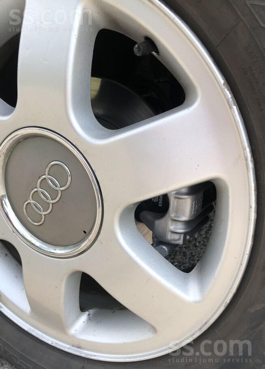 Green Audi A3 2002 in Riga, with an engine capacity of 1.60 L and mileage of 211 thousand km for 1590 €, photo 14 on AUTOMOTO.COM.LV