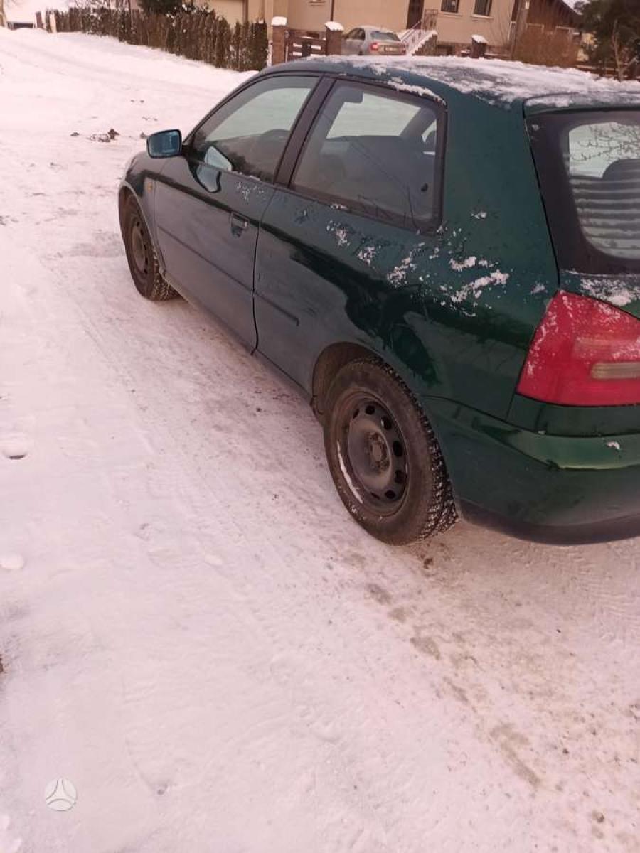 Zaļš Audi A3 1998 Kauņa, ar dzinēja tilpumu 1.60 L un nobraukumu 148 tūkst. km par 1100 €, foto 5 vietnē AUTOMOTO.COM.LV