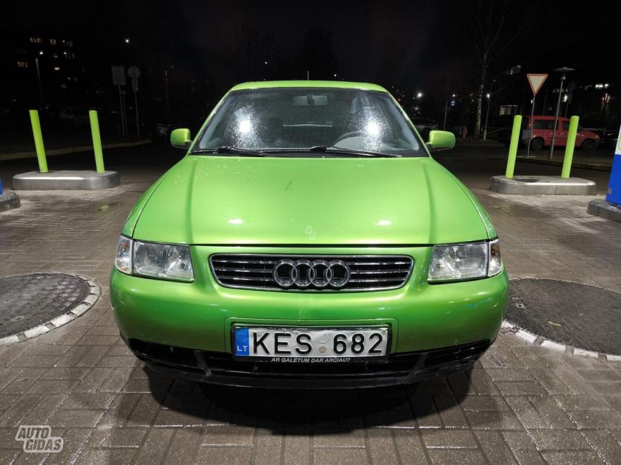 Zaļš Audi A3 1999 Viļņa, ar dzinēja tilpumu 1.60 L un nobraukumu 221 tūkst. km par 490 €, foto 3 vietnē AUTOMOTO.COM.LV