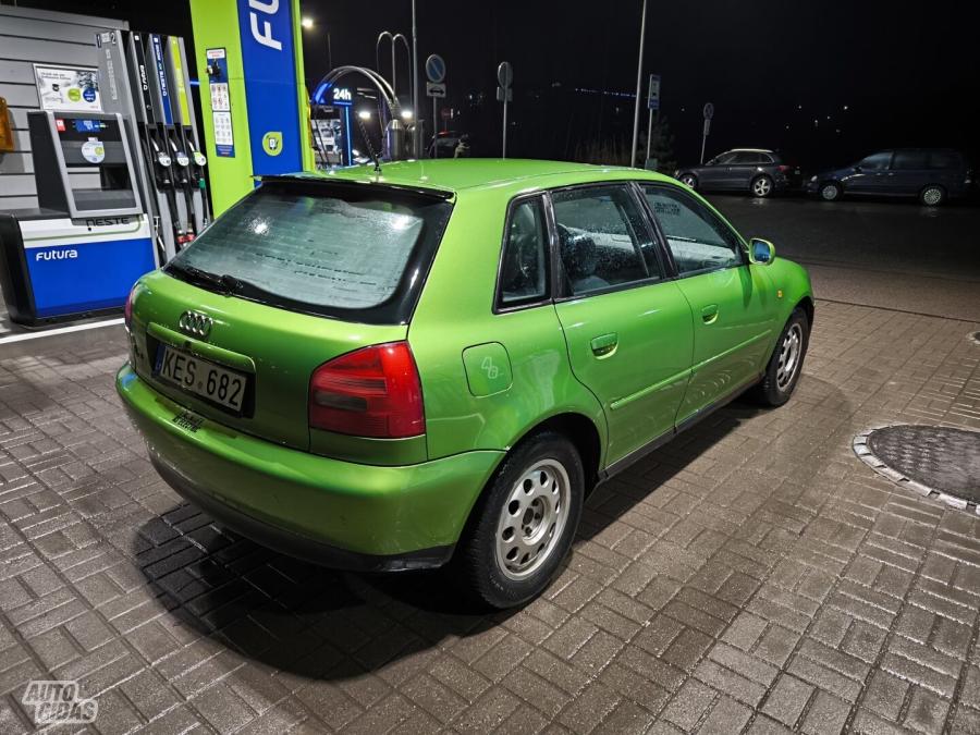 Zaļš Audi A3 1999 Viļņa, ar dzinēja tilpumu 1.60 L un nobraukumu 221 tūkst. km par 490 €, foto 4 vietnē AUTOMOTO.COM.LV