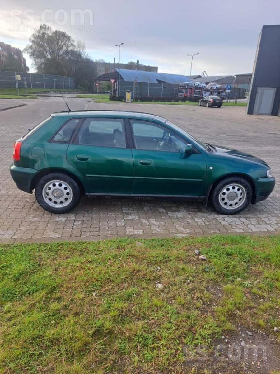 Zaļš Audi A3 1999 Liepāja, ar dzinēja tilpumu 1.60 L un nobraukumu 290 tūkst. km par 1050 €, foto 1 vietnē AUTOMOTO.COM.LV