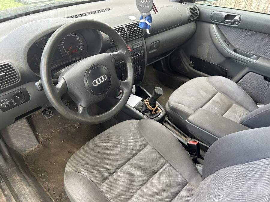 Zaļš Audi A3 1999 Jelgava, ar dzinēja tilpumu 1.60 L un nobraukumu 355 tūkst. km par 500 €, foto 4 vietnē AUTOMOTO.COM.LV